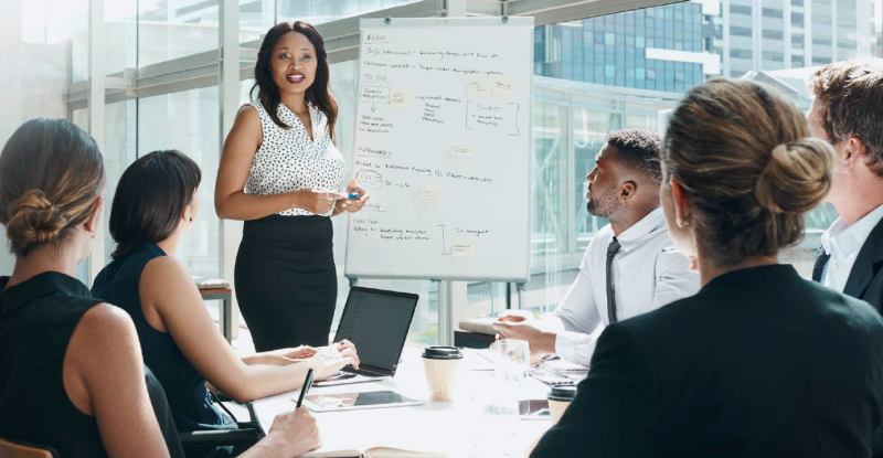 10 Change Communication Best Practices To Get Right (+ guide)