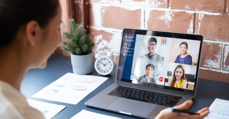 12 Ways to Improve Your HR Online Onboarding Process (+ template)