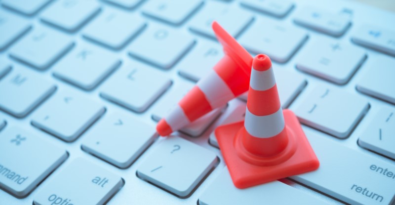 How to Manage Scheduled Maintenance Messages (with examples)